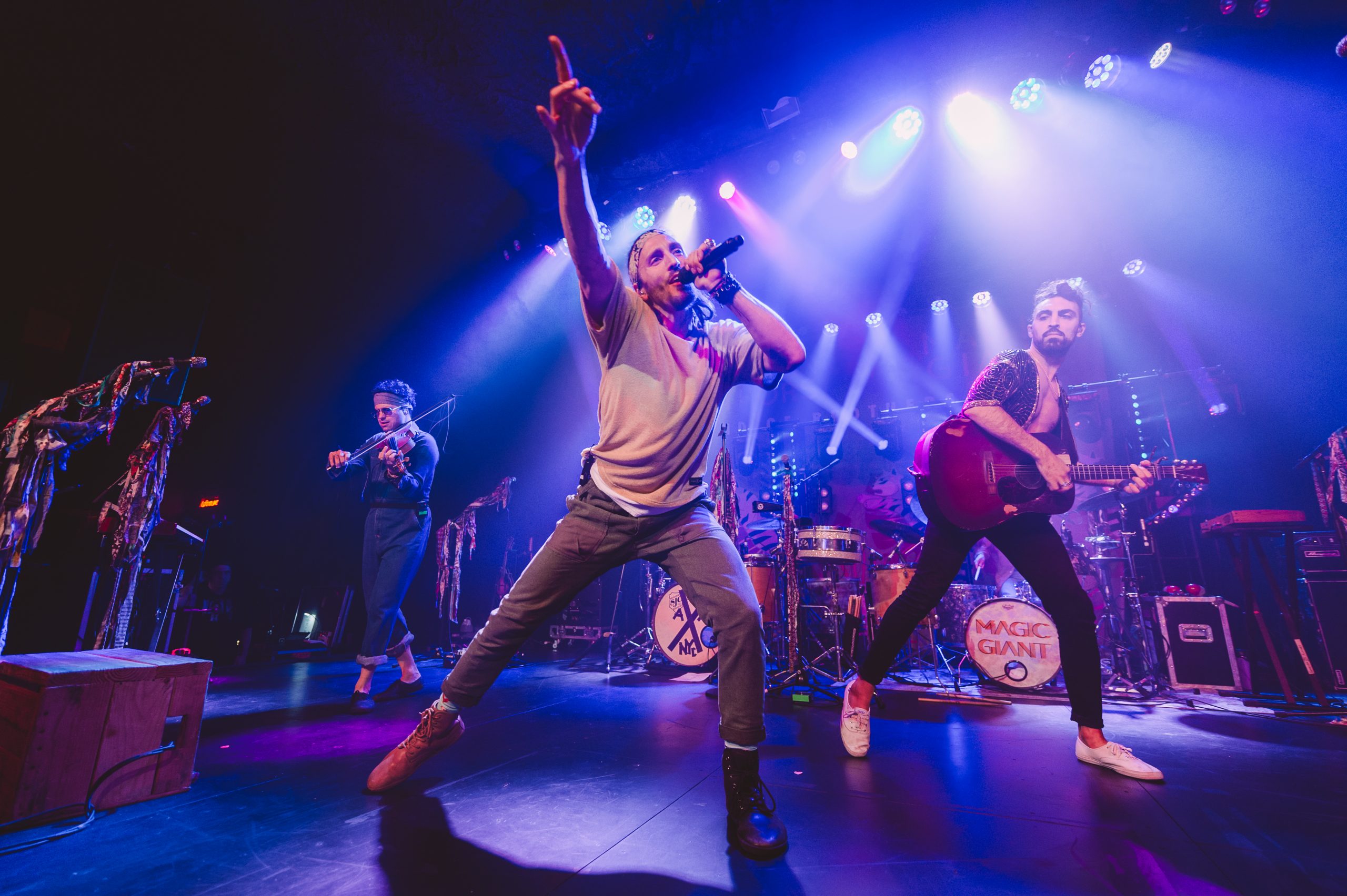 MAGIC GIANT at Showbox Market - Lost In Concert