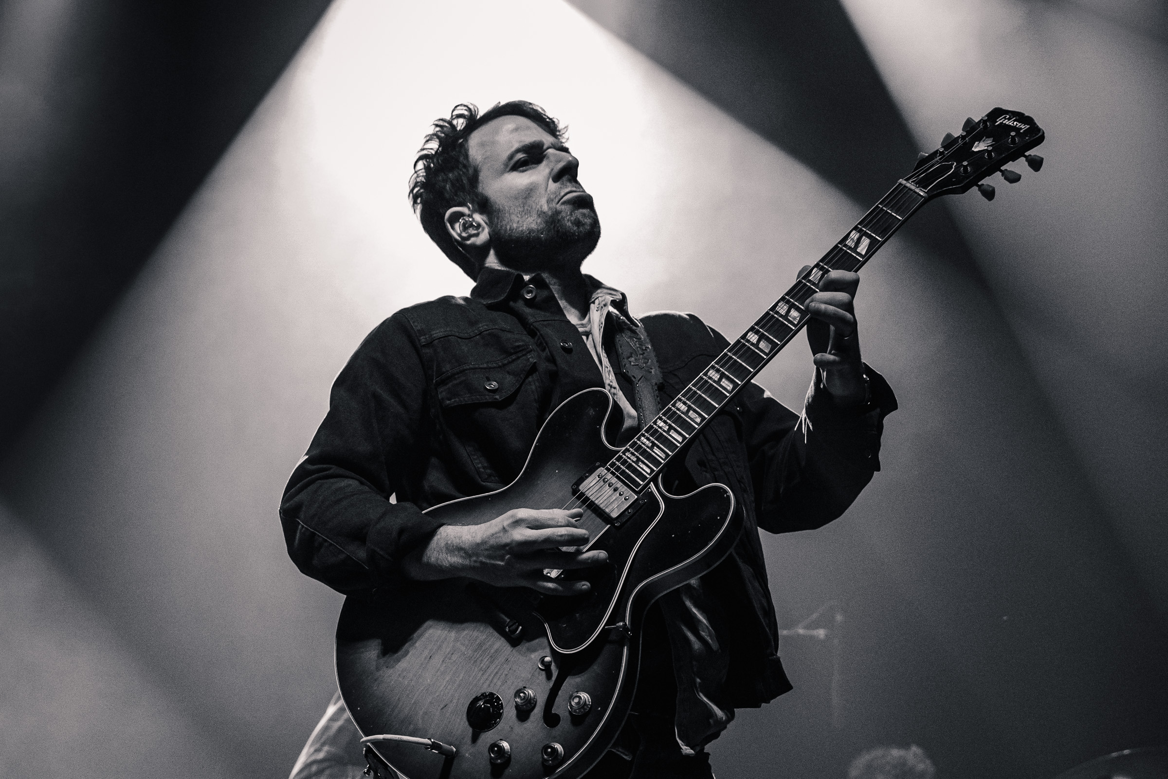 Dawes at The Vic Theatre - Lost In Concert