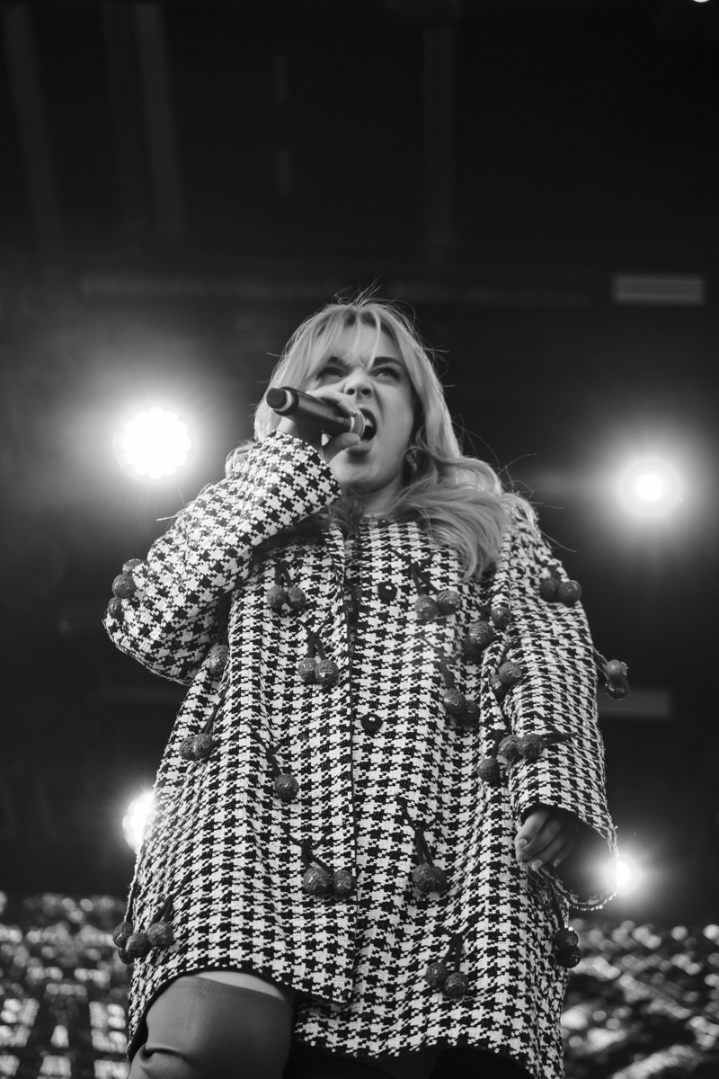Becky Hill At M3f Festival In Phoenix Lost In Concert